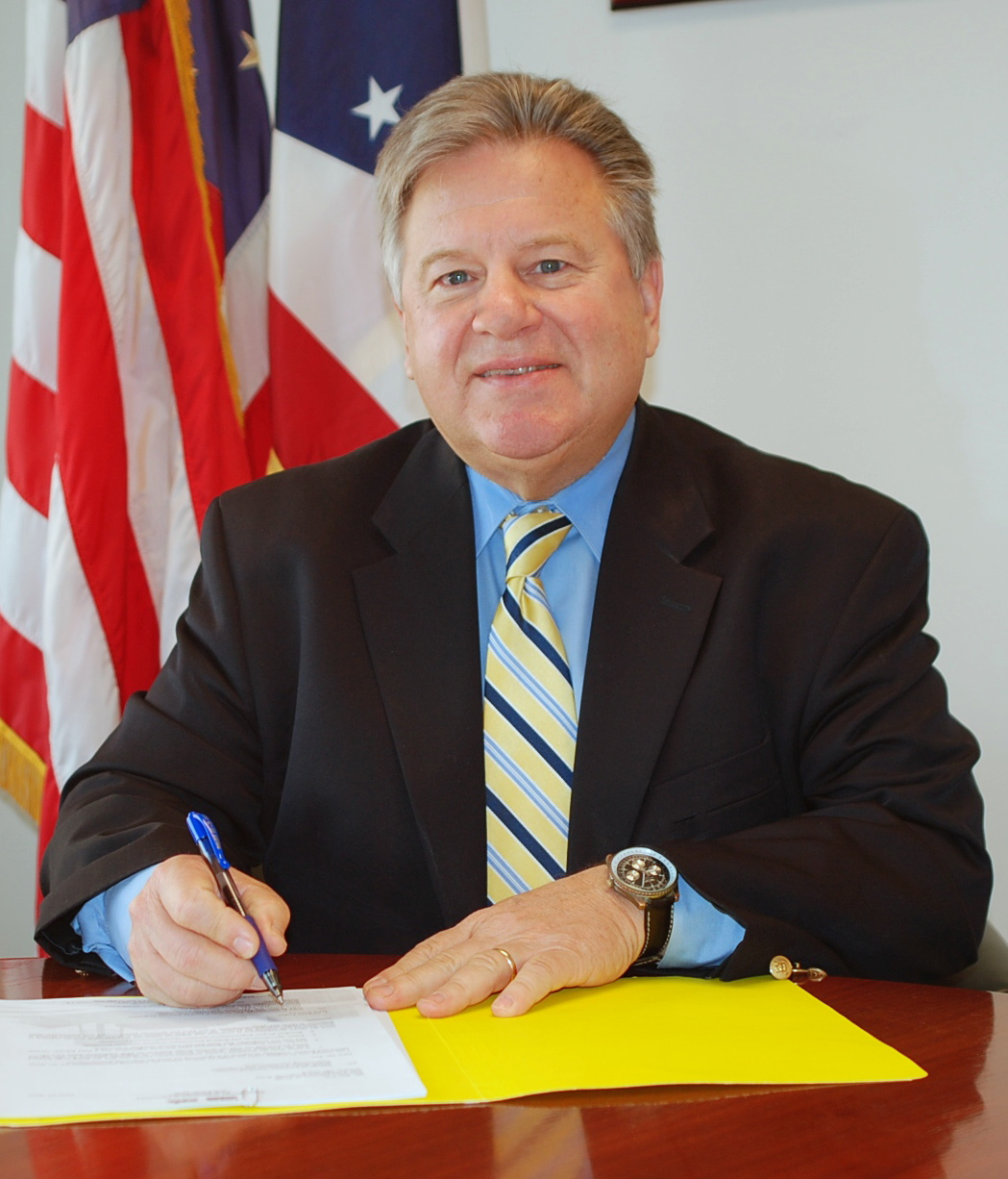 USDA leaders Ohio Rural Development’s Tony Logan receives award - Farm ...